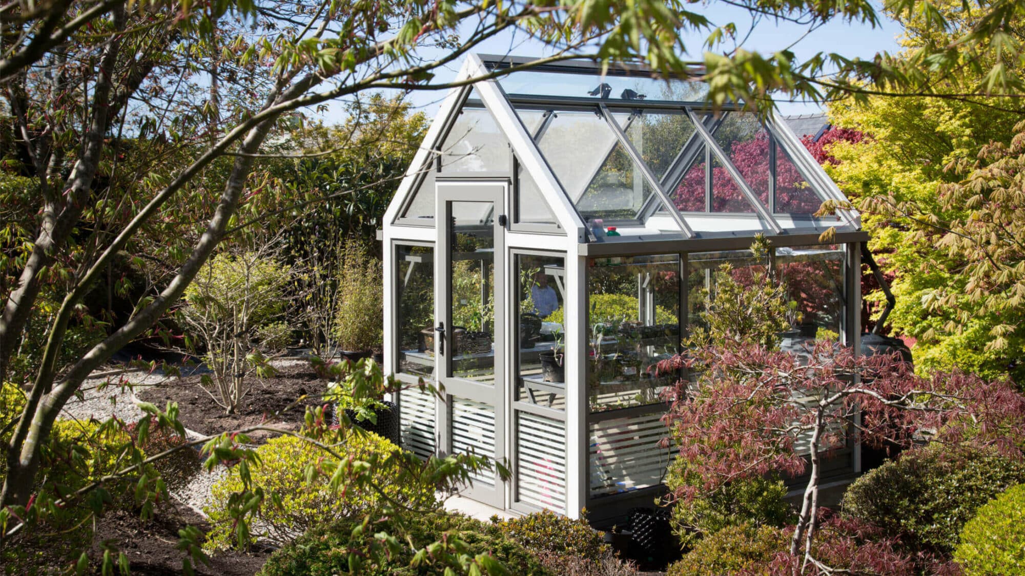 Small contemporary aluminium greenhouse - Cultivar Greenhouses Inc. USA ...